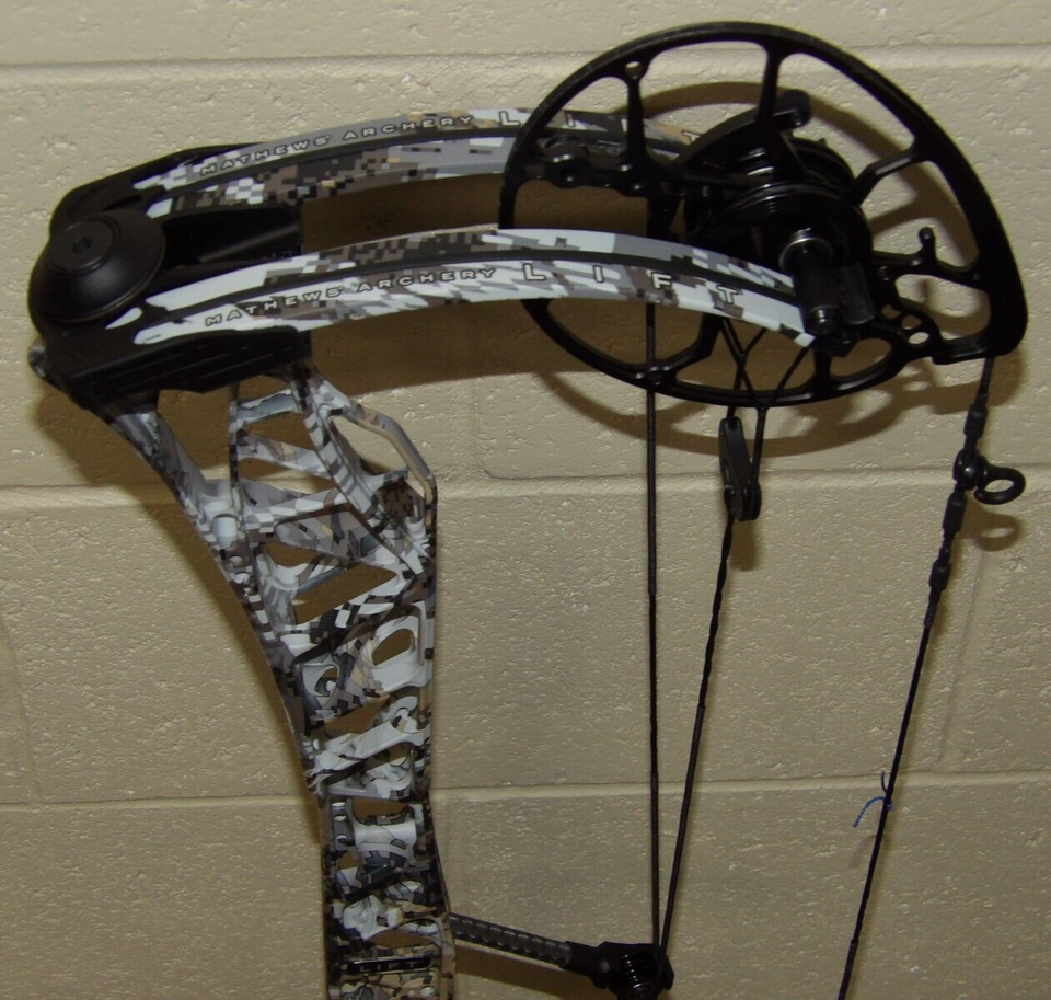 New Mathews Lift 33 Bow - Elevated II Finish- Several Mods Available ...