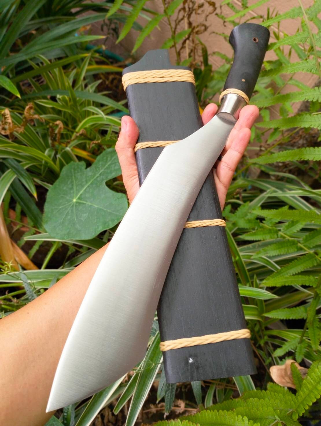 Custom Parang Thai hunting knife 11.7” forged blade Blackened Rosewood ...