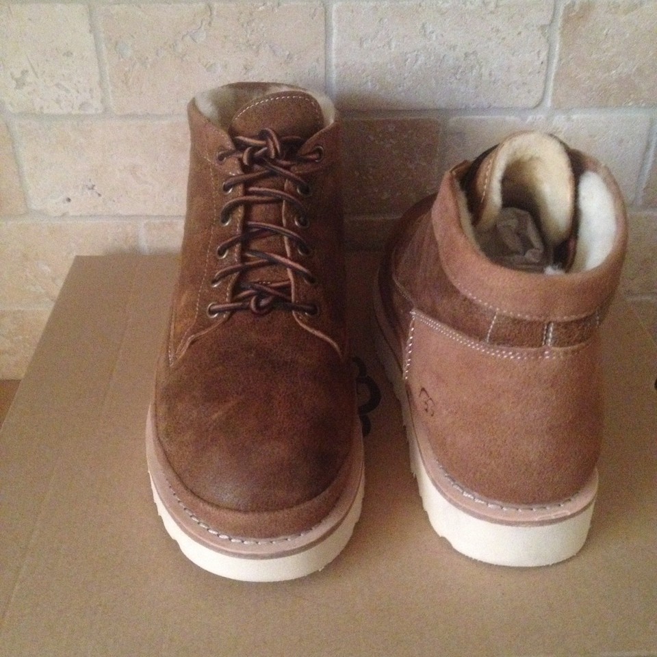 UGG CAMPFIRE TRAIL BOOTS SHOES CHESTNUT BOMBER SHEEPSKIN SIZE US 9.5 ...
