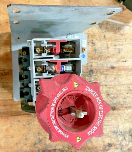 Allen Bradley 194RF-NC030 Ser A Fused Rotary Disconnect Switch 600VAC ...