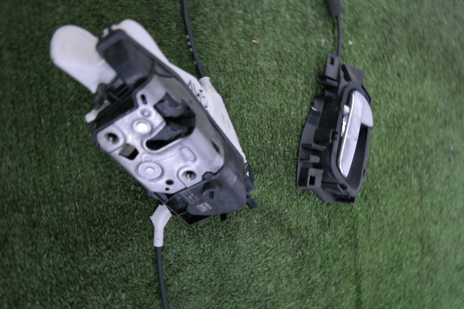 SERRATURA PORTA ANTERIORE SINISTRA CITROEN C3 2015 A048069 6 PIN | eBay