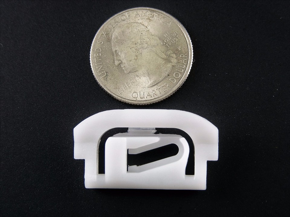AMC Windshield & Rear Window Trim Reveal Molding Clips- 20 clips- #023 ...