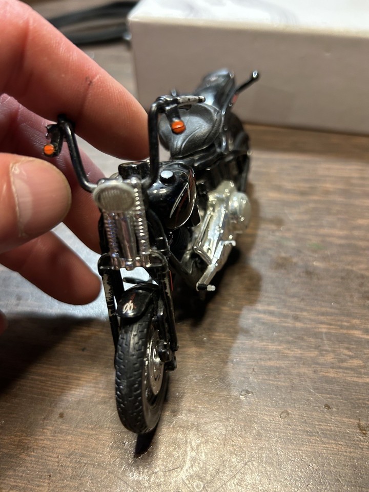 Lot of 3 Assorted Maisto Harley Davidson Model Motorcycles Diecast 1:18 ...
