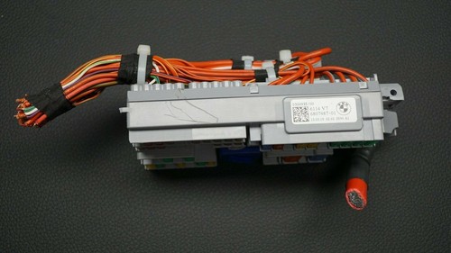 OEM BMW G20 G01 G05 G29 FRONT POWER DISTRIBUTION BOX 6807487 / ...