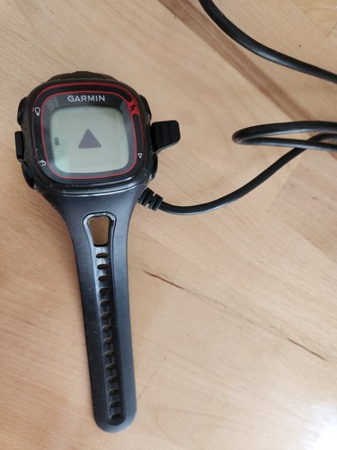 Garmin Forerunner 10 GPS Watch w/Charger Red/Black | eBay