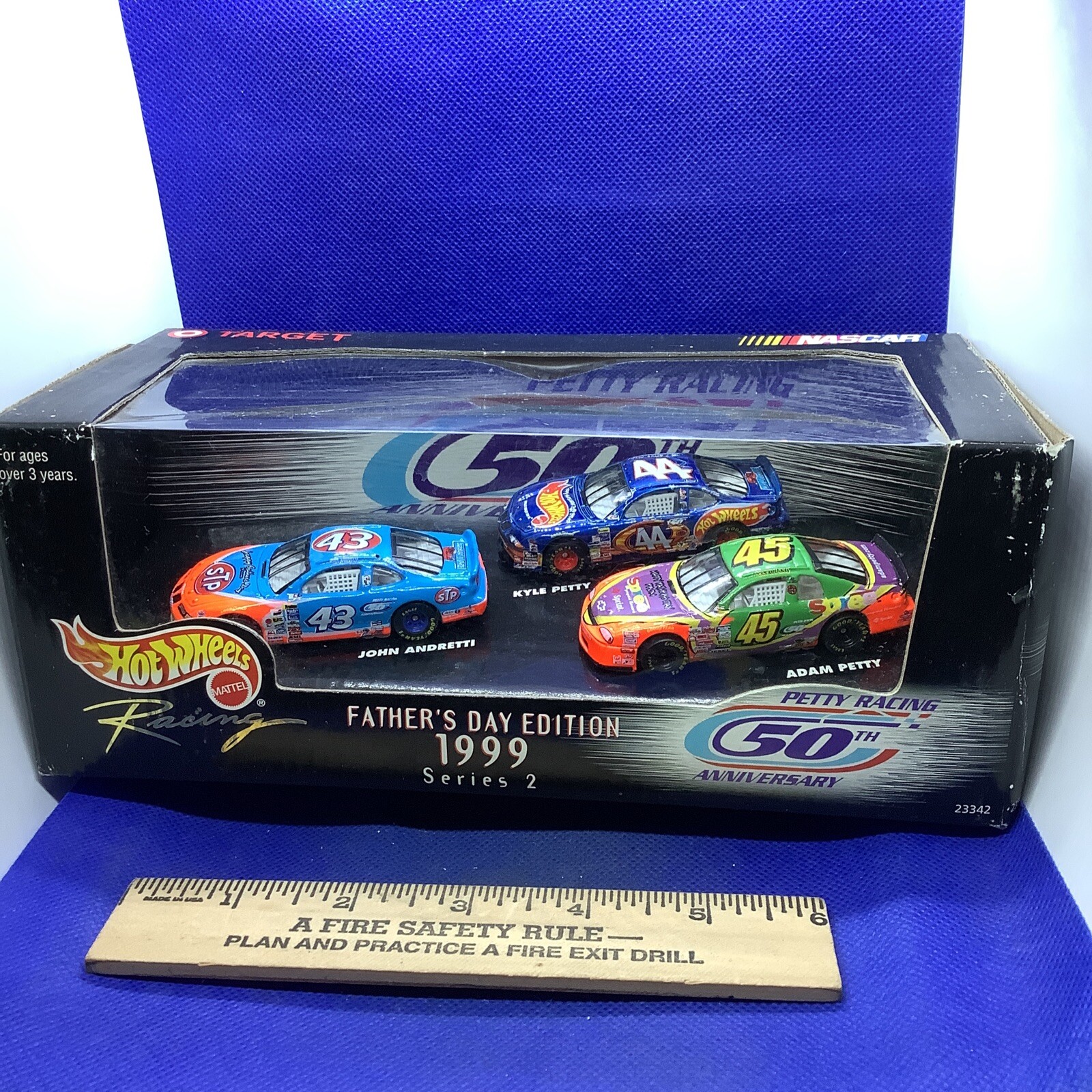HOT WHEELS PETTY RACING 50TH ANNIVERSARY 1999 FATHER'S DAY EDITION SET ...
