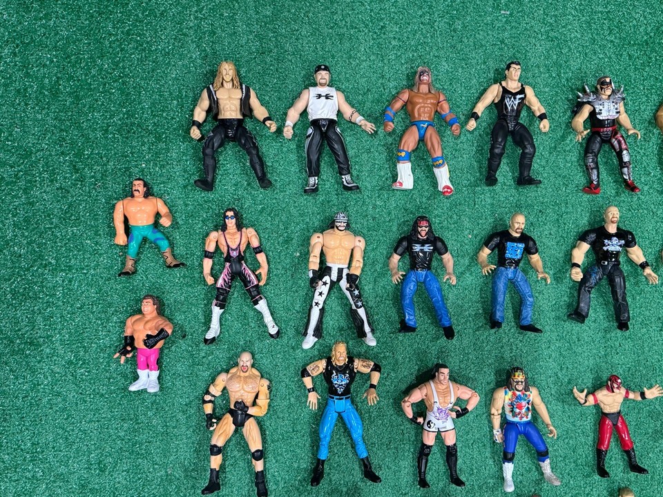 Vintage 1990s Wrestling Figure Lot 40+ Jakks Toy Biz Just Toys and Accs ...