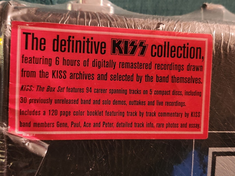 The Definitive KISS Collection 2001 5 CD BOX SET Guitar Case - Sealed ...