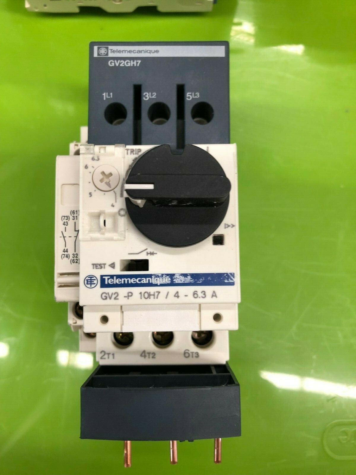 Telemecanique Schneider GV2P10 Motor Overload Circuit Breaker Starter 4 ...