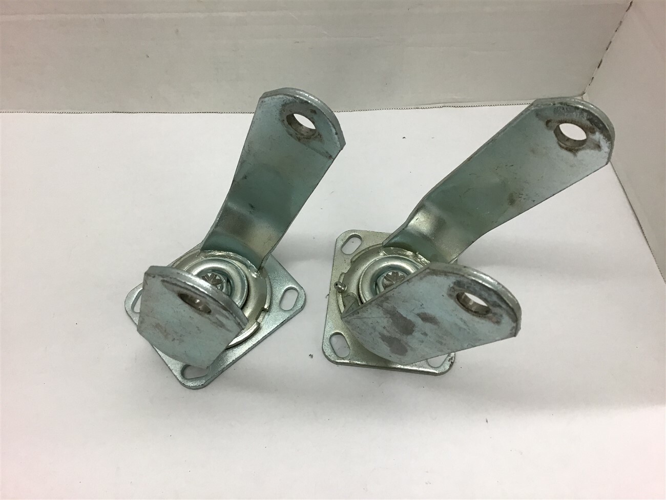 Swivel Castor Brackets Axle Hole 5/8" Lot of 2 | eBay