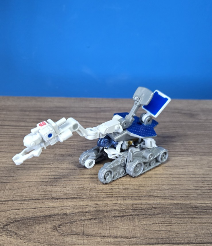 Transformers 2011 DOTM Cyberverse Autobot Roller From Ark Playset | eBay