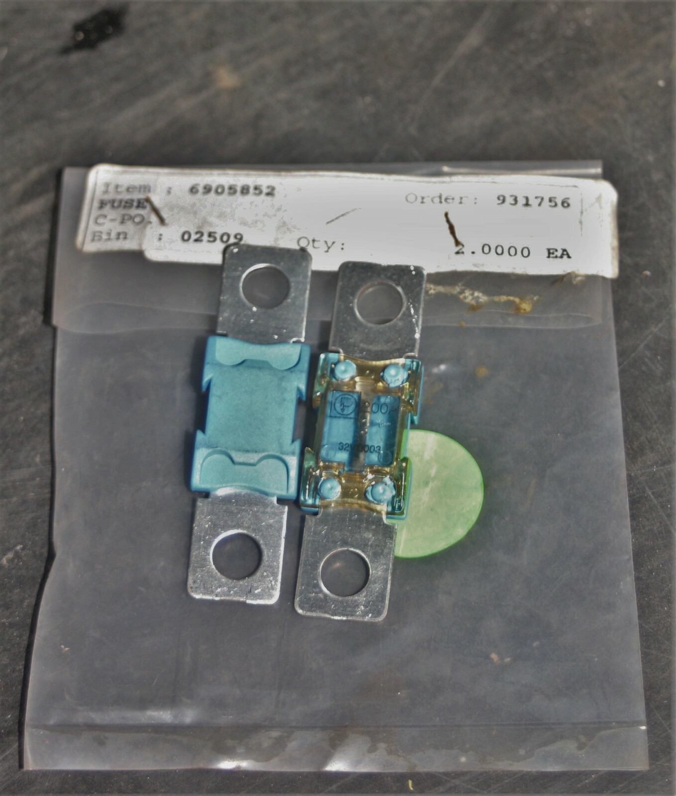 Liebherr Fuse 32V/0003 200A 6905852 2Pk | eBay