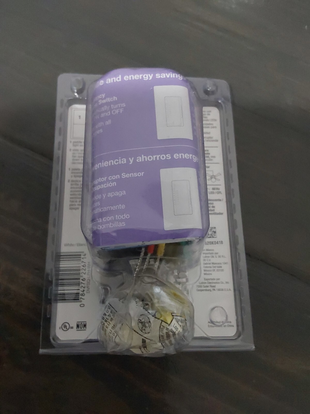 Lutron+Dvfsq-Lfh-Wh+Diva+Fan+and+Light+Switch%2C+Plastic%2C+White%2C+1 ...