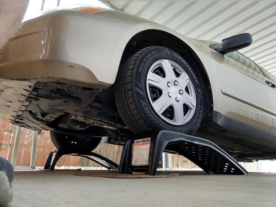 Solid Steel Auto Ramps Set Truck Car Heavy Duty Service Ramp Lift 8000 ...