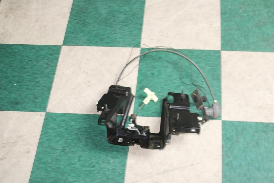 05-13 Corvette C6 Convertible Rear Trunk Hatch Lock Latch Assembly OEM ...