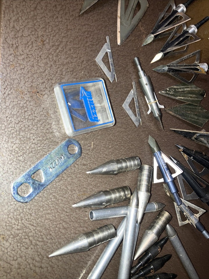 Broadhead And Arrow Tip Lot Bear Hilbre Muzzy Rocket | eBay