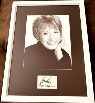 Sandy Duncan (Peter Pan) autograph signed auto custom framed with 8x10 ...