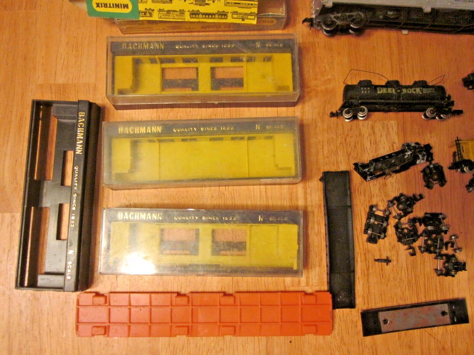 Lot of model train parts engine N scale AMTRAK tyco tracks trains track ...