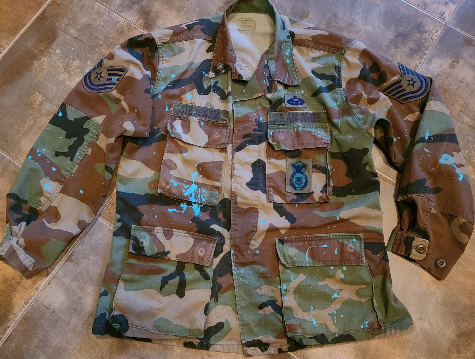 Upcycled Army Jacket "PINK FLOYD" Tour T Logo Vintage… - Gem