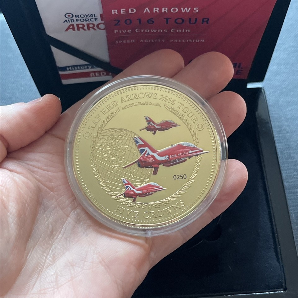 RAF Red Arrows - Huge Five crowns coin - 24 CARAT GOLD PLATED | eBay UK