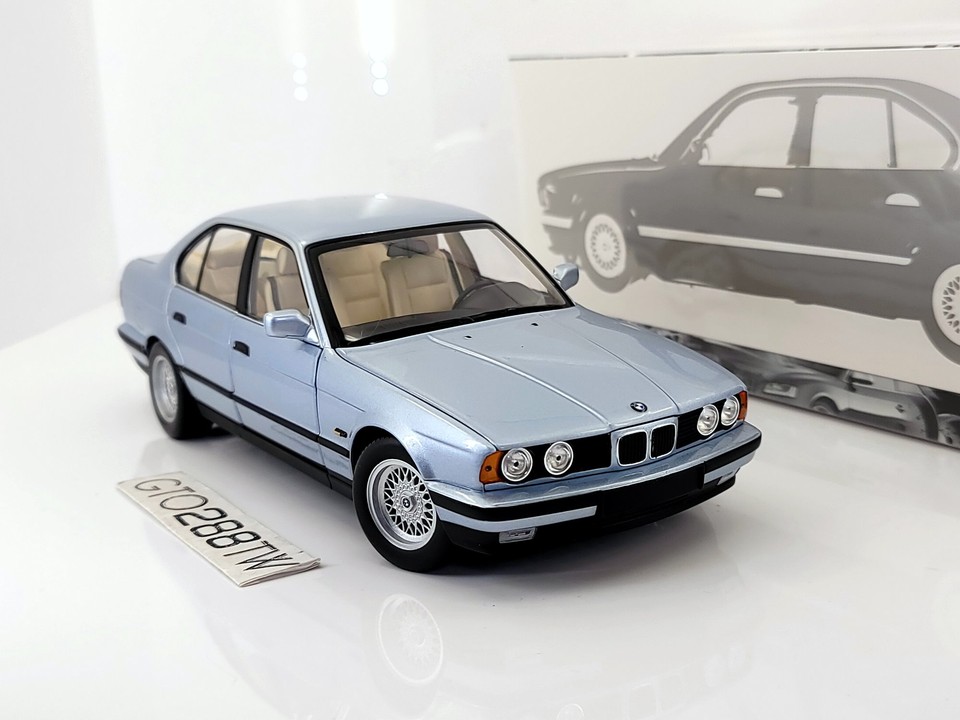 Minichamps 1:18 scale BMW 535i Sedan(E34) 1988(Light Blue Metallic) 5er ...