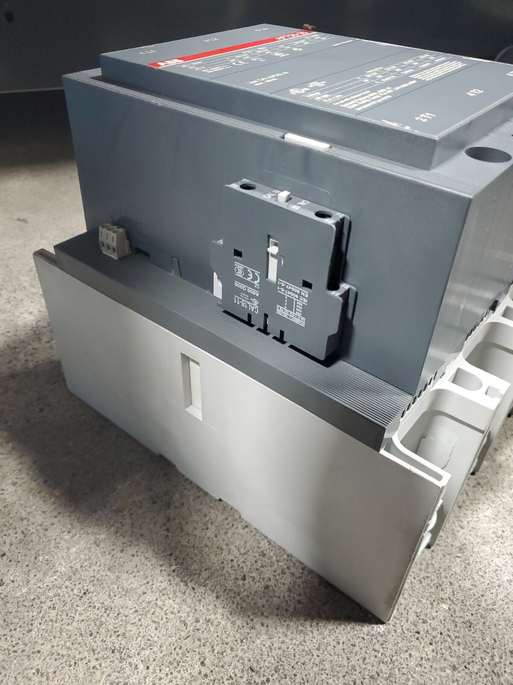 ABB AF750-30-11 1SFL637001R7011 AC Contactor 100-250V AC/DC FREE ...