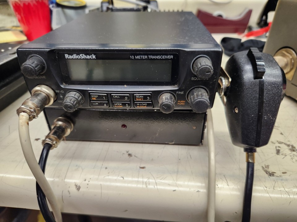 RadioShack Realistic HTX-10 25W 10-Meter Ham Radio Transceiver | eBay