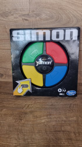 Hasbro Simon Electronic Memory Game 8+ | eBay