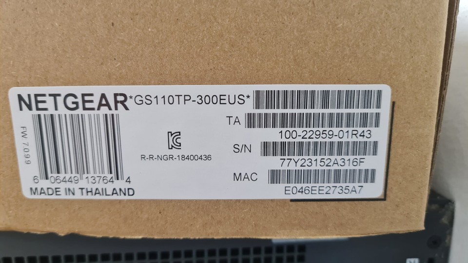 Netgear GS110TP-300EUS -8-port Gigabit PoE Smart Switch with 2 Gigabit ...