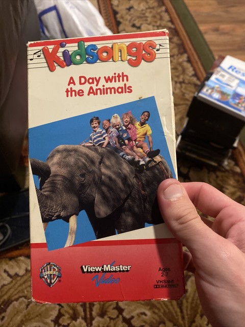 Kidsongs - a Day With The Animals VHS 1986 Ages 2 KidVision for sale ...