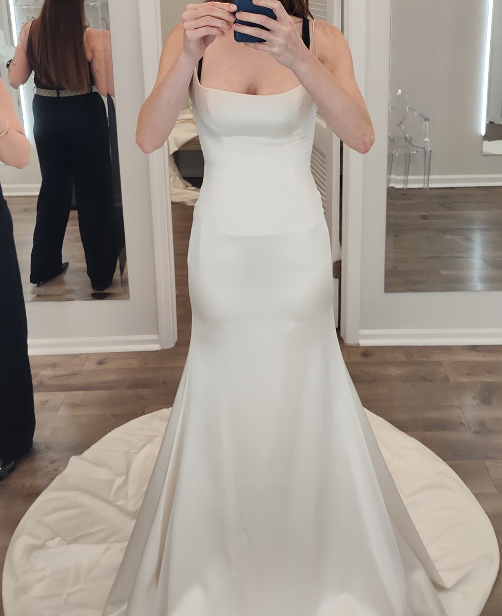 Robin wedding dress | Beachweddingtips.com