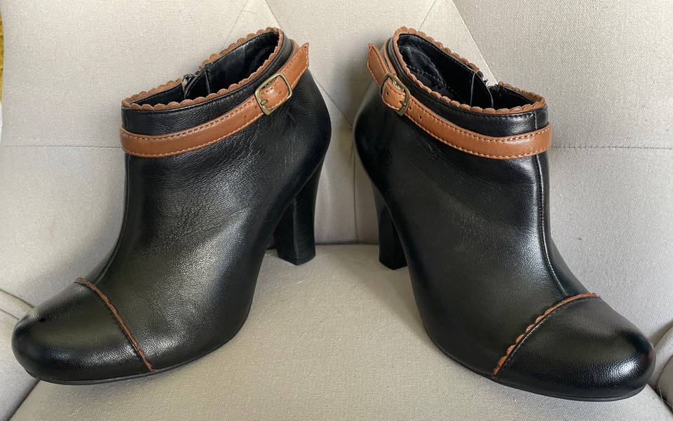LOTUS Hallmark Mulya Black Leather Ankle Shoe Boots Size 4 (Small ...