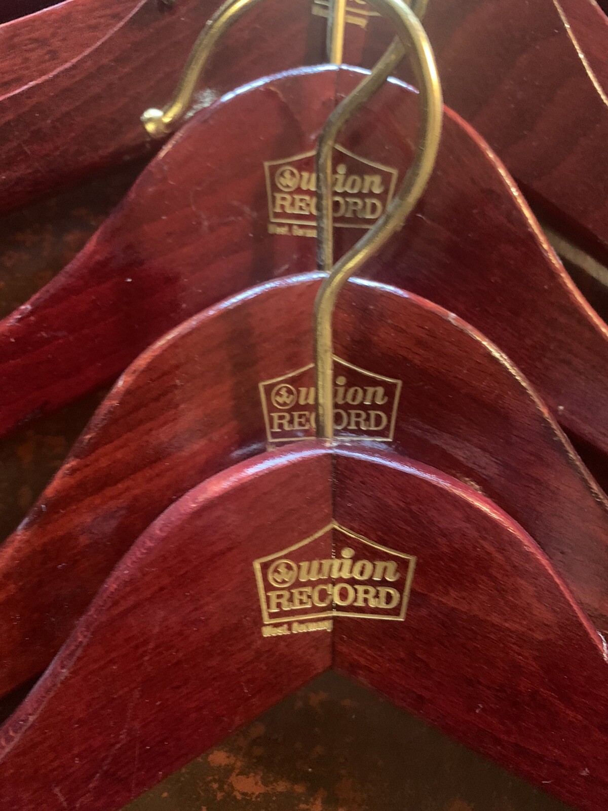 10 Vintage Union RECORD Wooden Clothing Hangers. Gold… - Gem