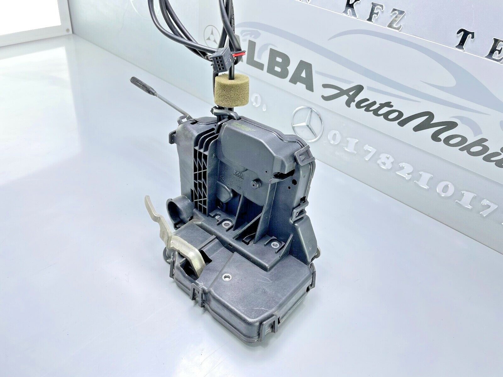 Orig Mercedes E Klasse W211 S211 Türschloss Schloß Schloss V/R ...