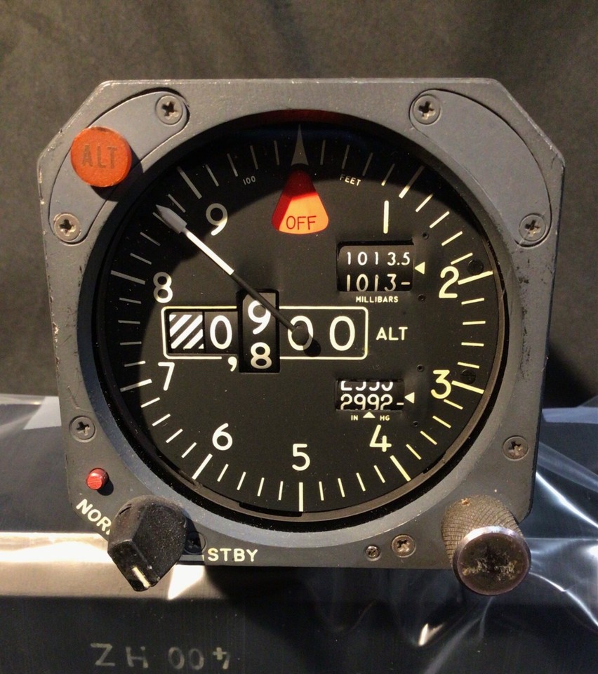 Intercontinental Dynamics Encoding Altimeter P/N 28007-005