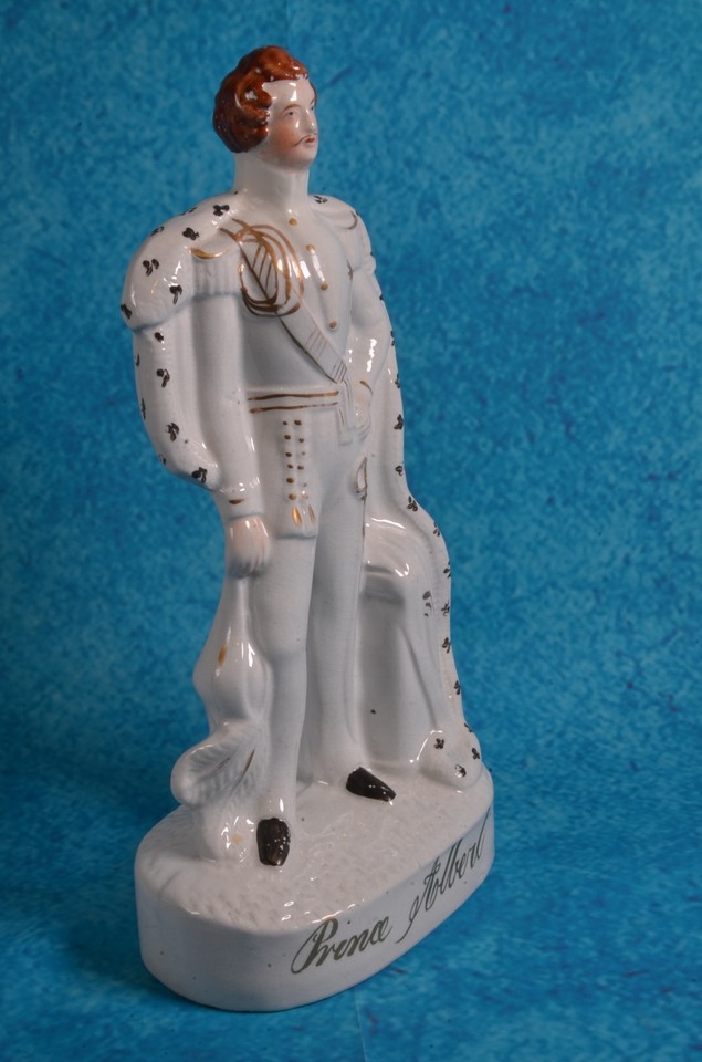 SUPERB MID 19TH CENTURY STAFFORDSHIRE FIGURE: A FINE STANDING PRINCE ...