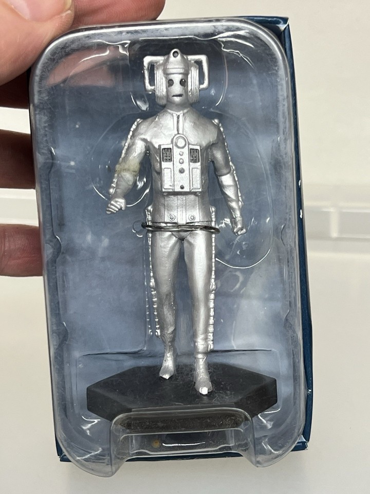 Eaglemoss Cyberman figures from The Tenth Planet, Moonbase & Invasion ...