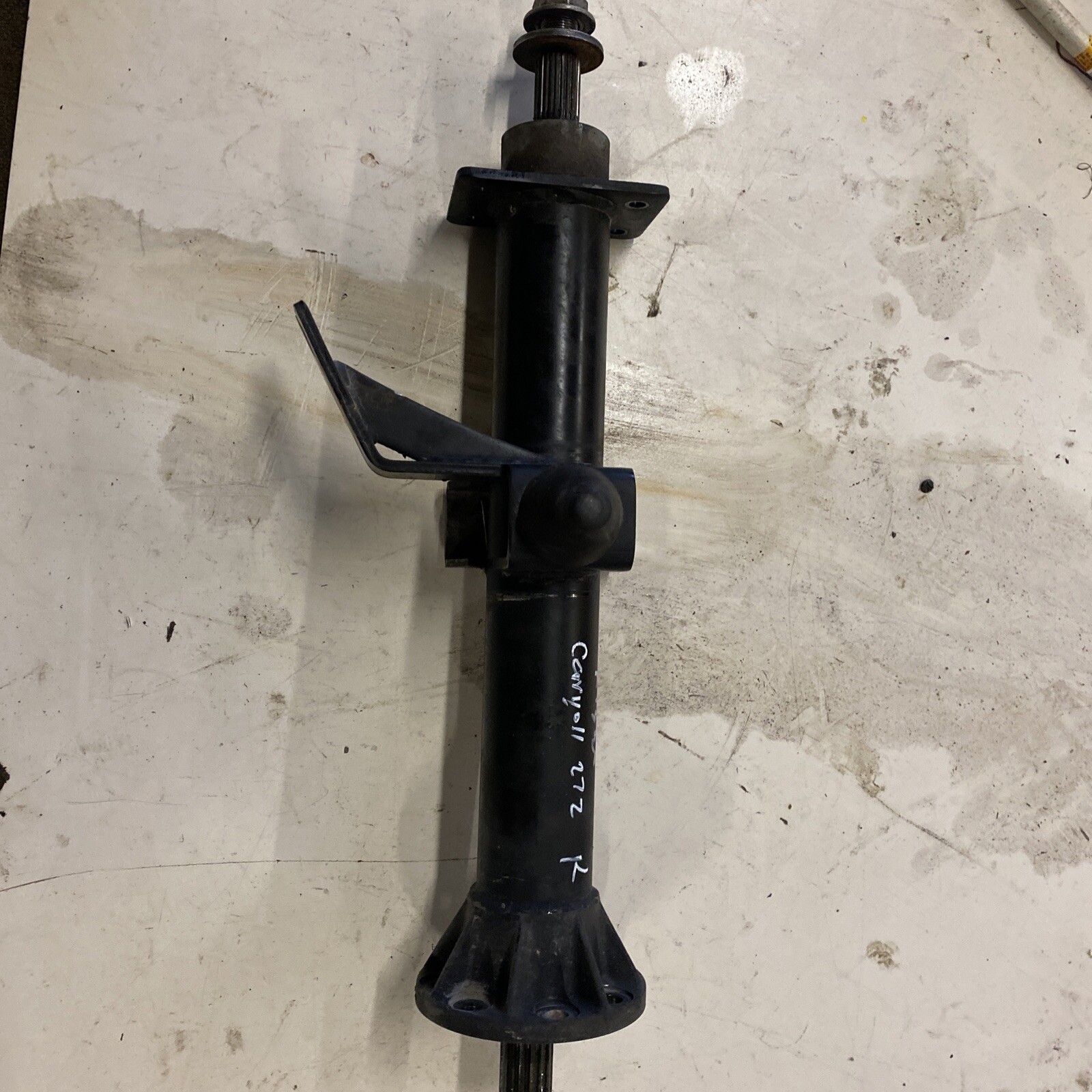 2000 - 2007 Club Car 272 Carryall Gas utility Golf Cart right rear axle ...