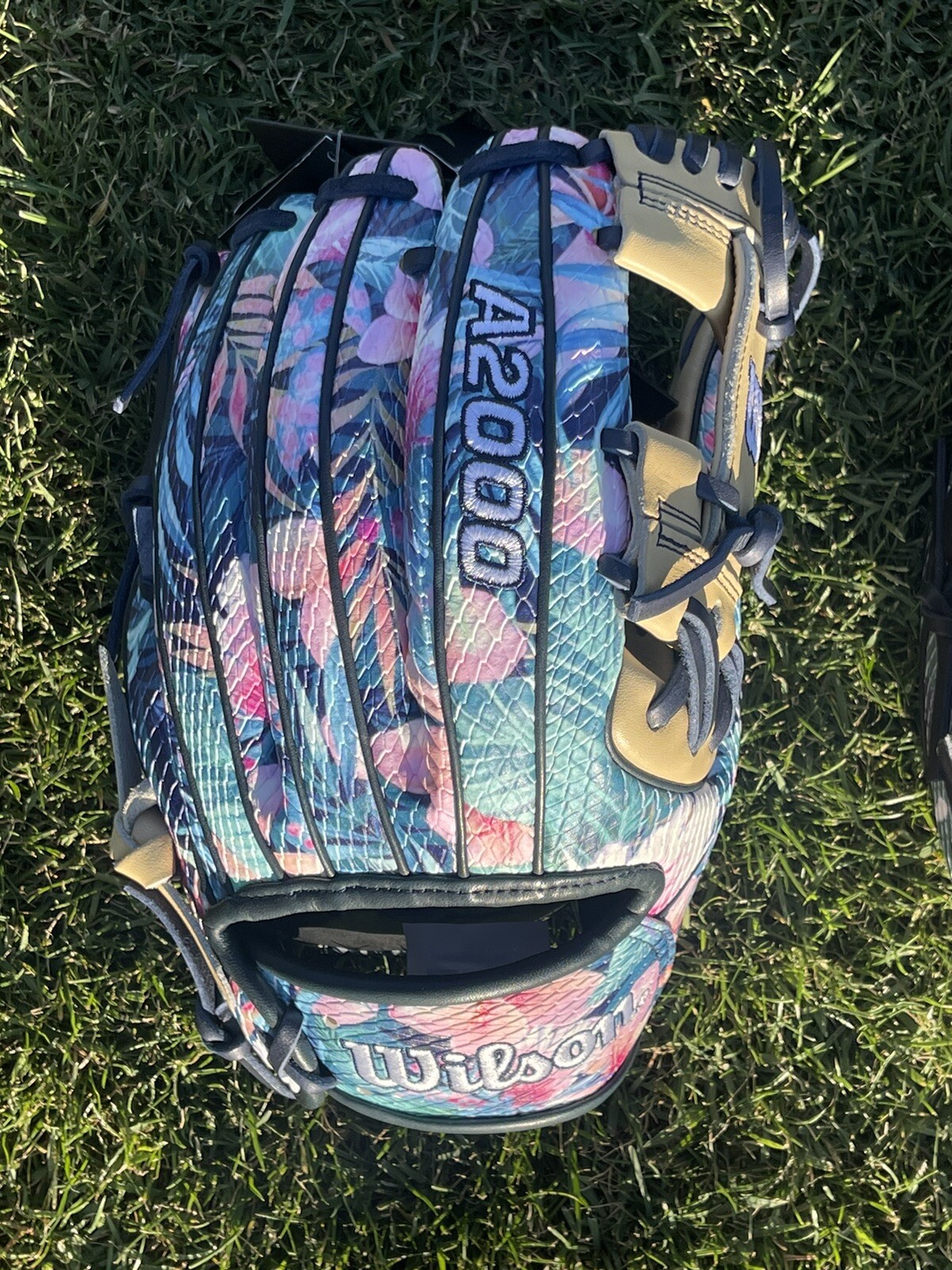 NEW! Wilson A2000 “Floral” Glove 11.5” Limited Edition | eBay