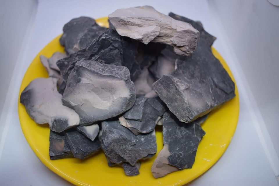 Edible Indian Clay Butter Grey crunchy with roasted flavour Bhutdo ...