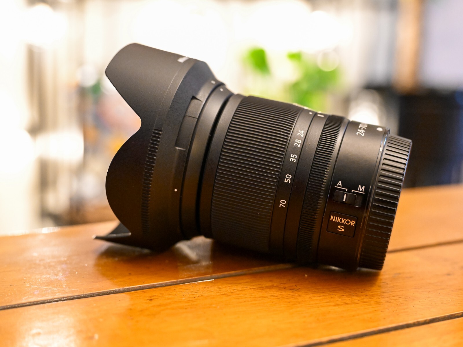 Nikon NIKKOR Z 24-70mm f/4 S | Premium constant aperture mid-range zoom ...