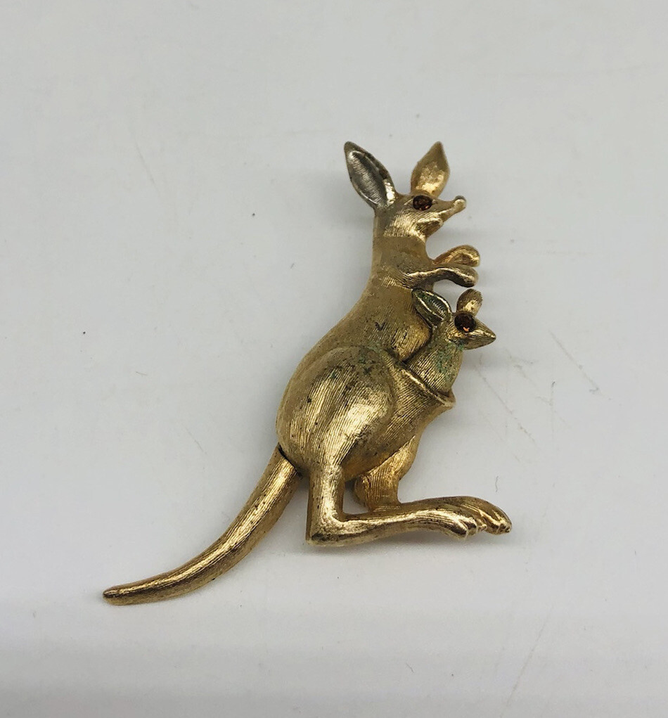 Vintage Avon 1975 Kangaroo Pin Brooch With Movable Ta… - Gem