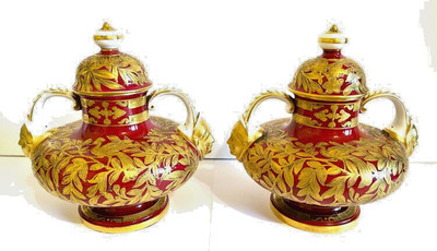 Pitchers - Royal Crown