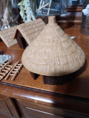 Marx Daktari Native Huts | eBay