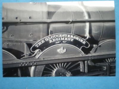 PHOTO GWR NAMEPLATE 5017 THE GLOUCESTERSHIRE REGIMENT 28TH/61ST CASTLE ...