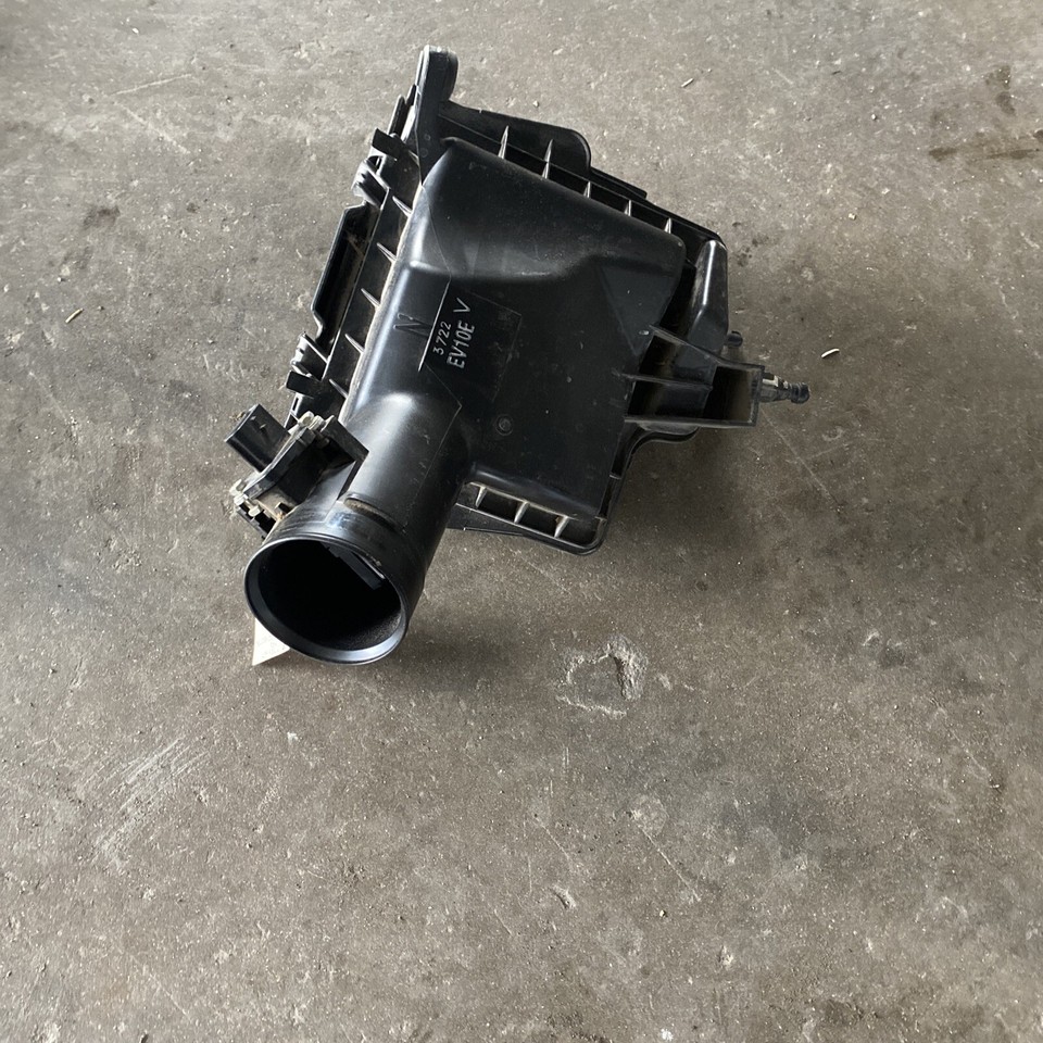 07-17 Nissan 350z 370z Infiniti G37 Right Air Filter Housing Box 16500 ...