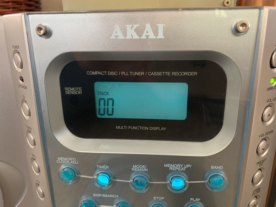 AKAI MX-2800 Micro Stereo System With 2 Speakers CD Cassette | eBay