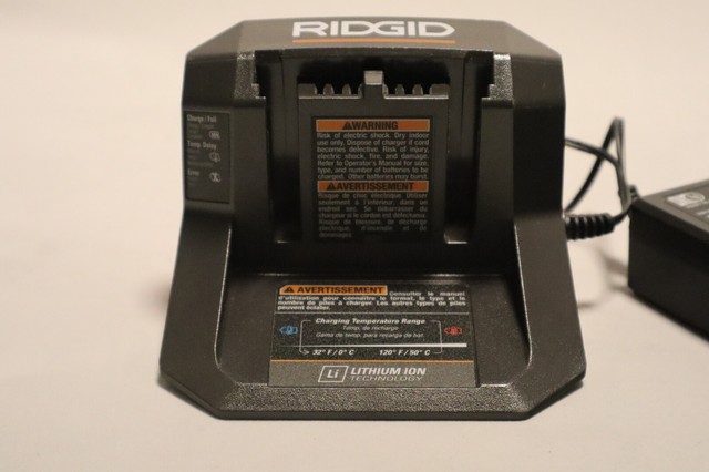 RIDGID 18 Volt Lithium Ion Compact Battery Charger #R86093 (RENEWED ...