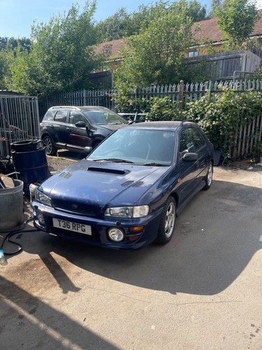 subaru impreza wrx uk 2000 estate very low miles 68k spares or repairs ...