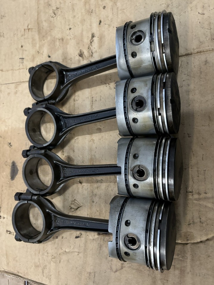 VINTAGE FORD 8N TRACTOR - ENGINE RODS & PISTONS -STD-1951 | eBay